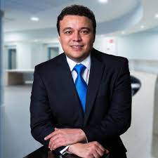 Dr. Jorge Borunda - KPI Beauty | Scarlet S